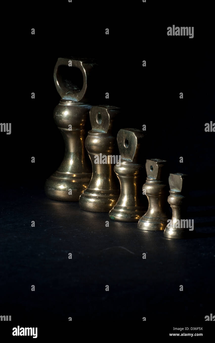 Measuring weights hi-res stock photography and images - Alamy