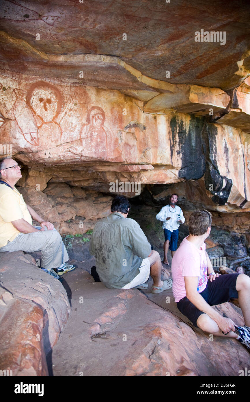 Harry Christiansen describes Aboriginal rock art, Raft Point, Collier ...