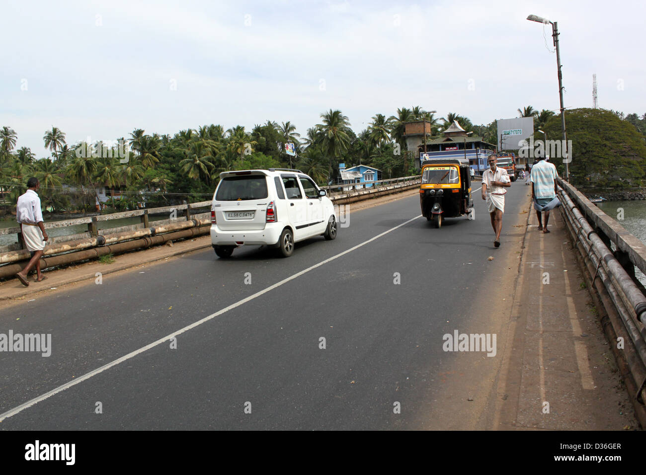 Mahi bridge, Mayyazhi Kerala india Stock Photo - Alamy