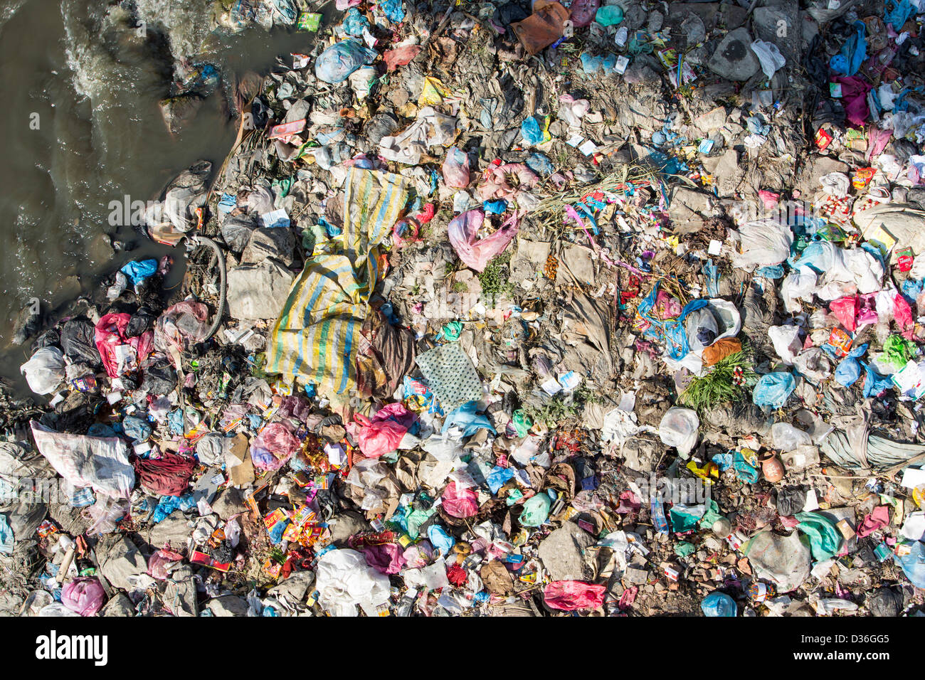 Bagmati river pollution hi-res stock photography and images - Alamy
