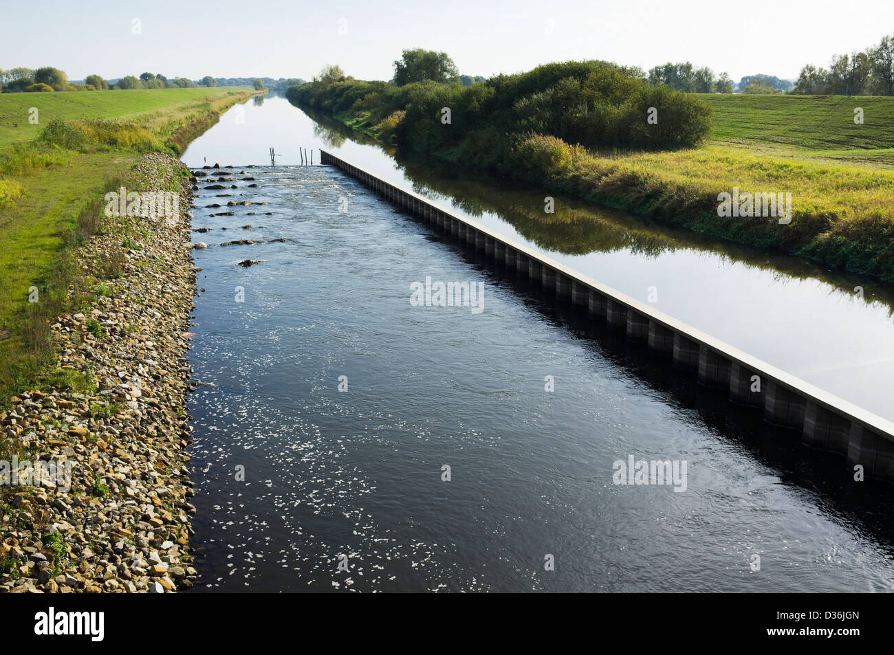 Weir ladder hi-res stock photography and images - Alamy
