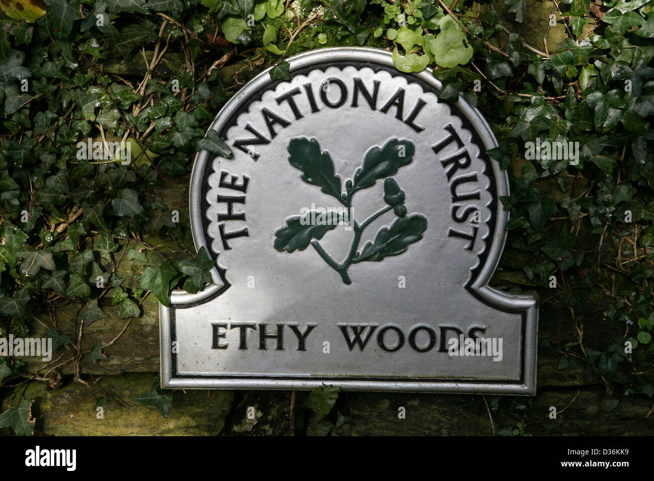National trust sign coastal path hi-res stock photography and images ...