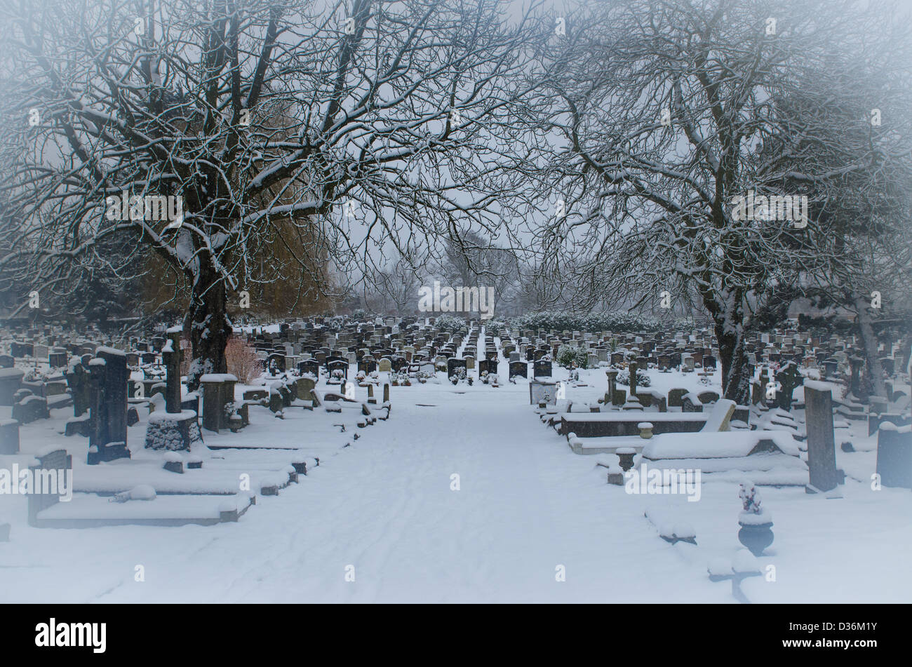 Beckenham Cemetery High Resolution Stock Photography and Images - Alamy