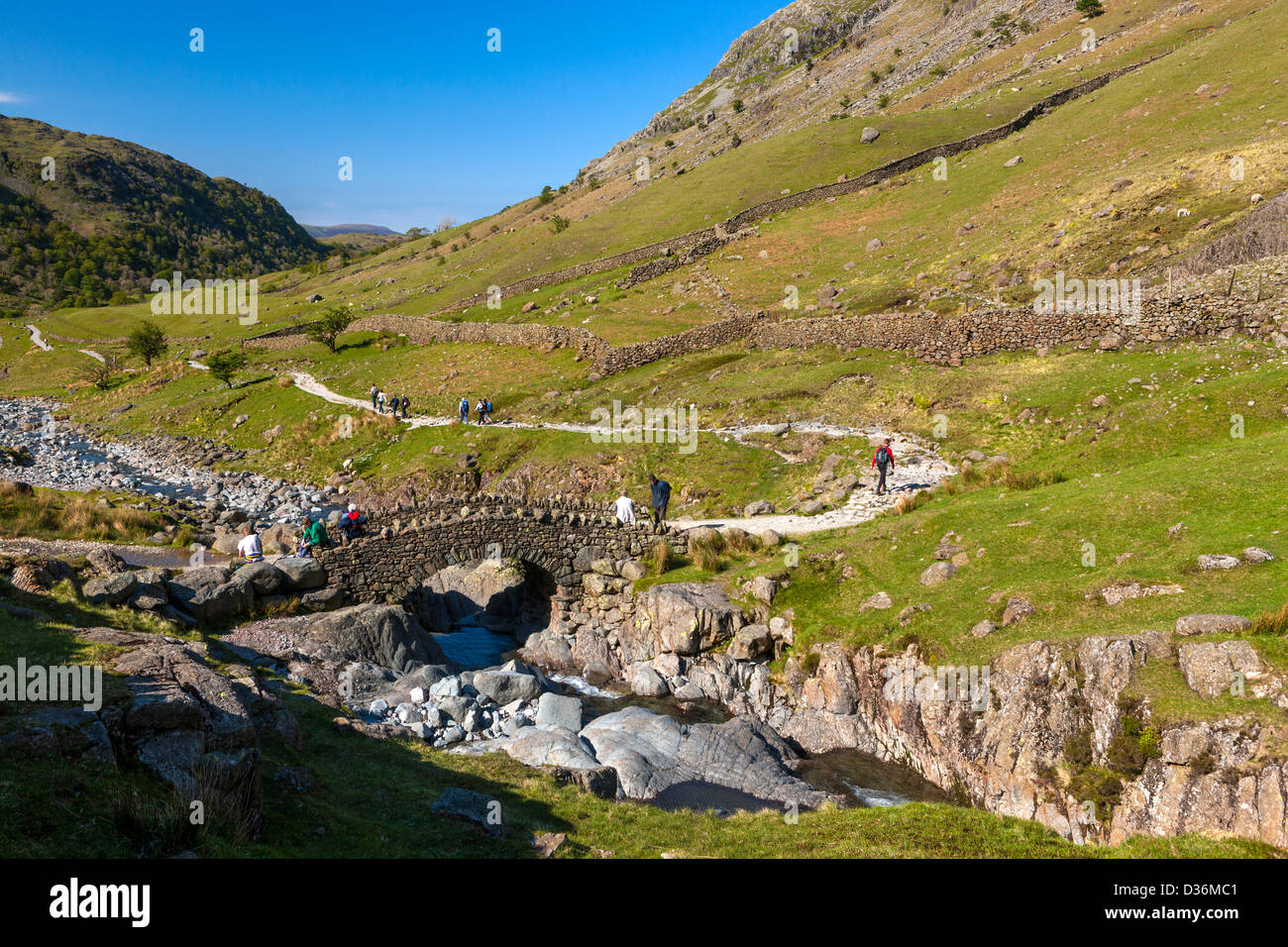 Stockley Bridge - old Packhorse Bridge in the Borrowdale Valley, Lake ...