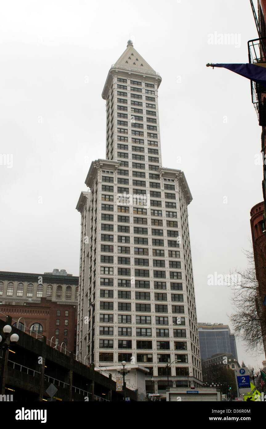 Smith tower hi-res stock photography and images - Alamy