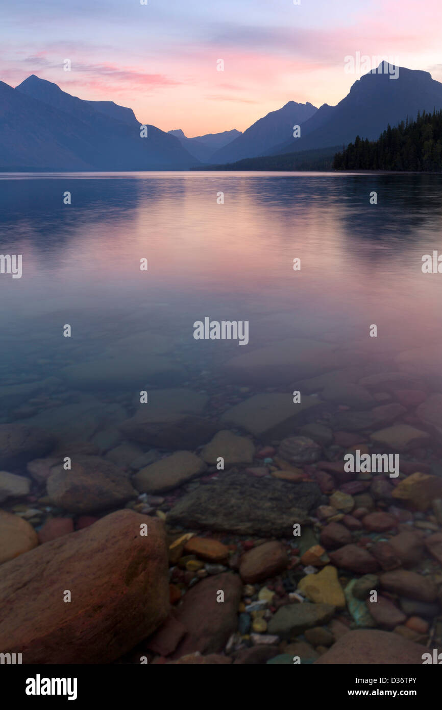 Lake mcdonald montana hi-res stock photography and images - Alamy