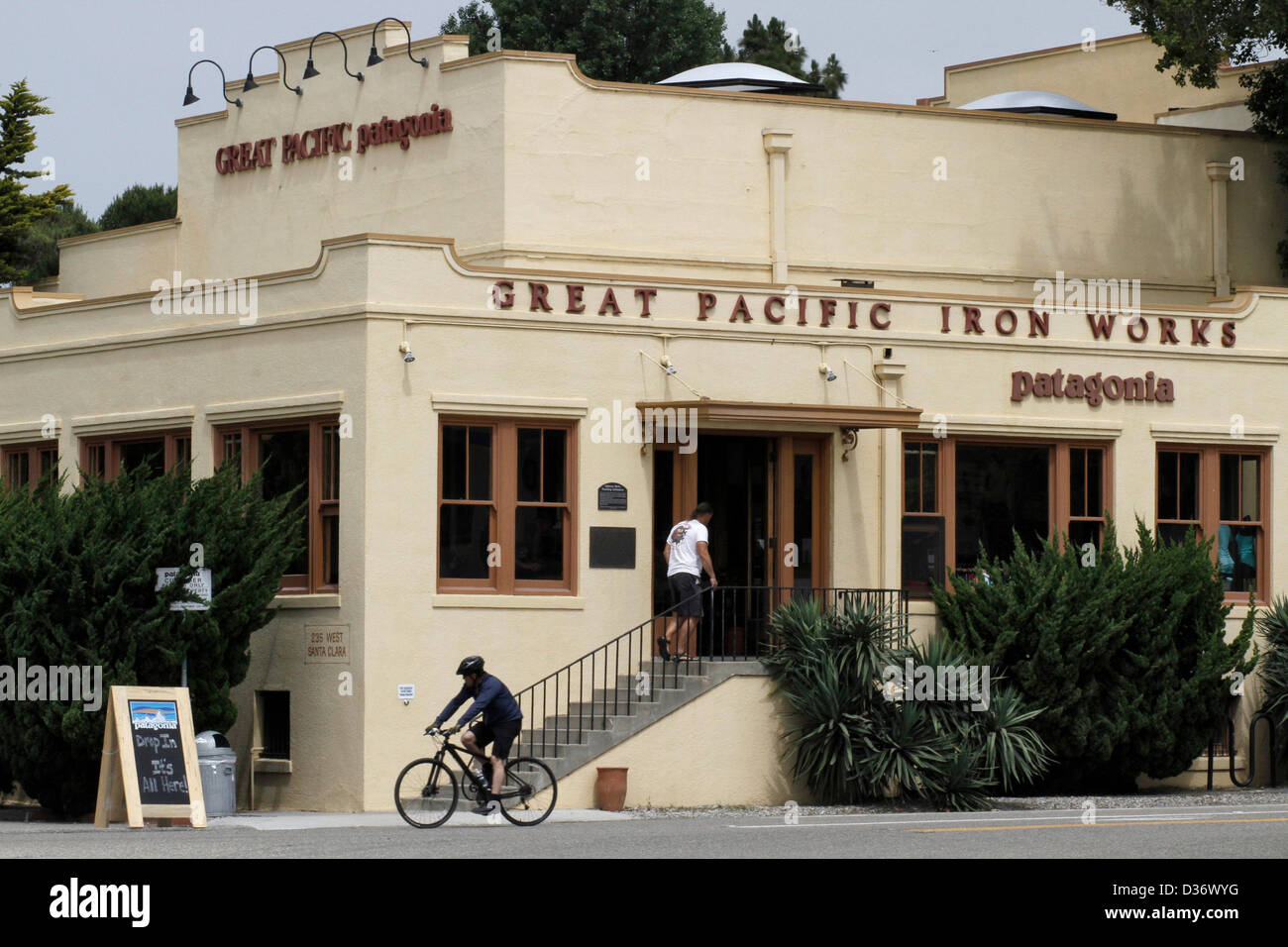 Patagonia clothing retail hi-res stock photography and images - Alamy