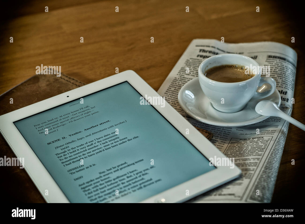 Tablet, newspaper, magazine hi-res stock photography and images - Alamy