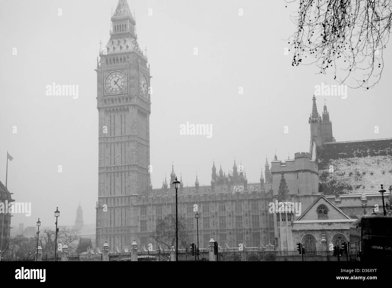 London winter snow thames river parliament big ben westminster hi-res ...