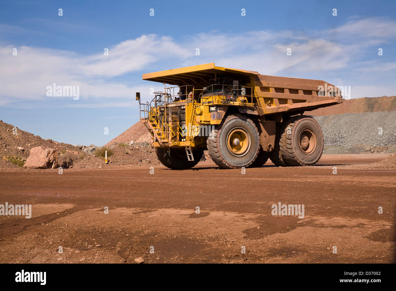 Worlds largest truck hi-res stock photography and images - Alamy
