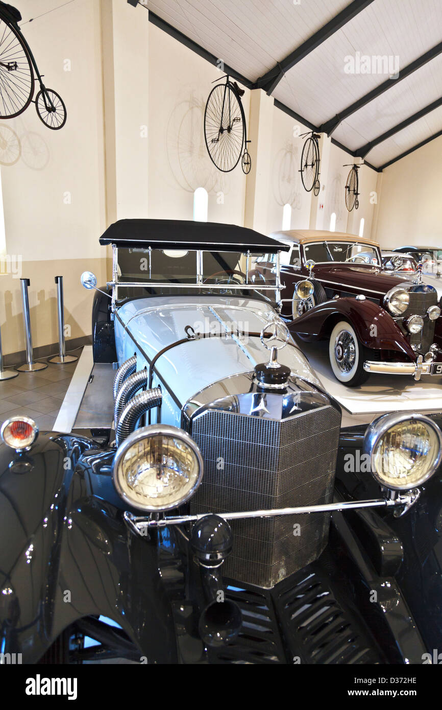 A collection of classic cars Mercedes Benz Stock Photo - Alamy