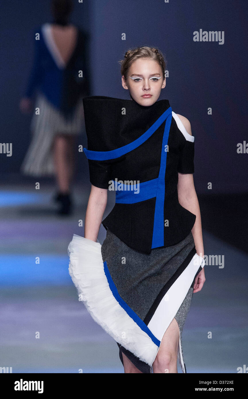 Shadow movement hi-res stock photography and images - Alamy