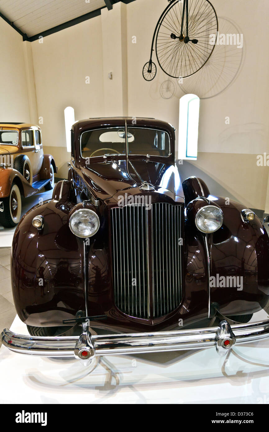A collection of classic cars Stock Photo - Alamy