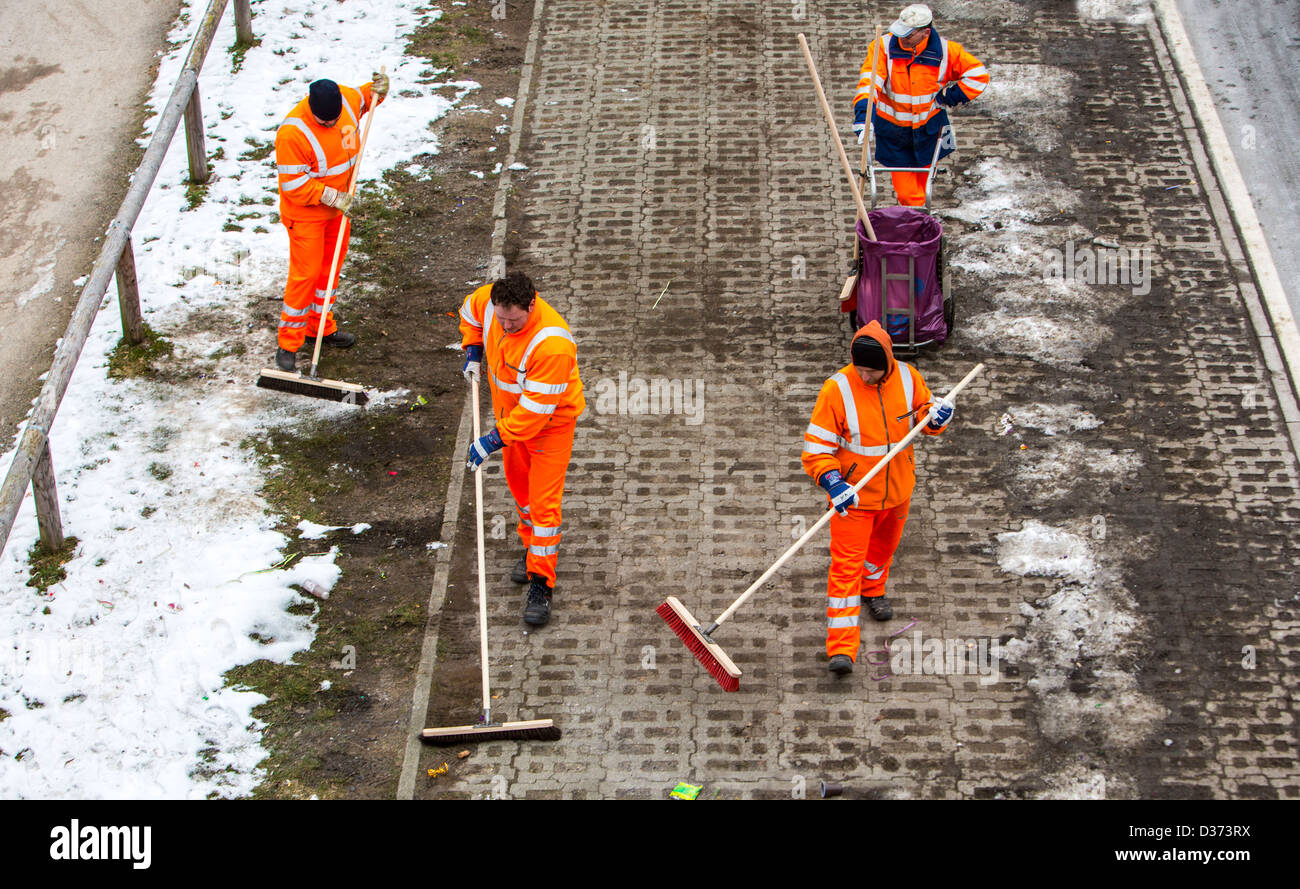 Cleaning services hi-res stock photography and images - Alamy