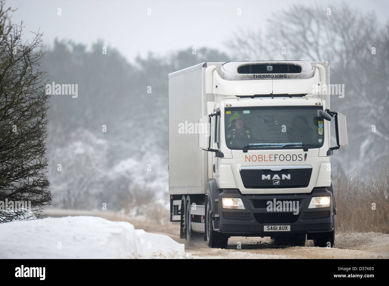 Grit lorry hi-res stock photography and images - Alamy