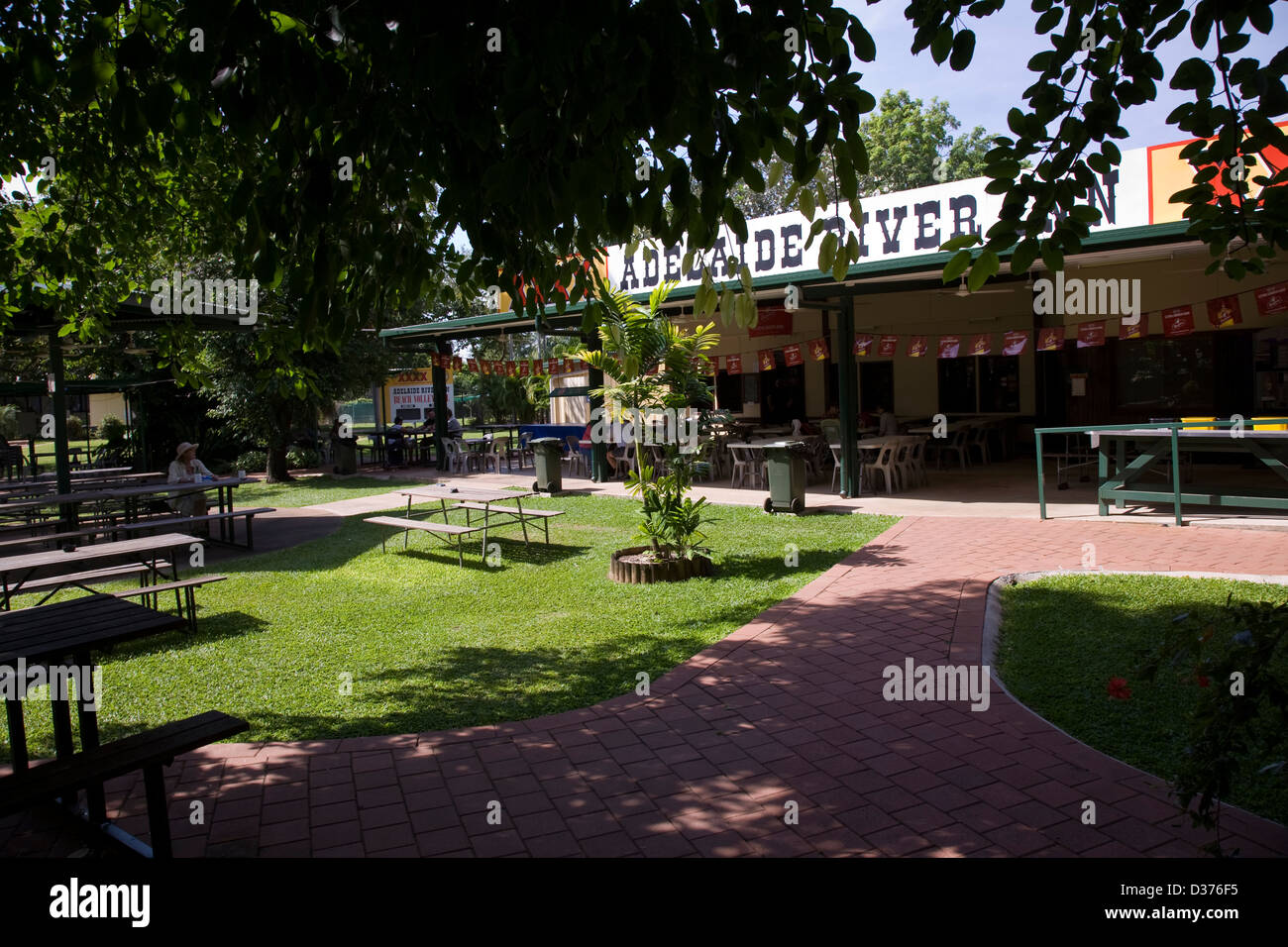 Adelaide River Inn, on the Stuart Highway between Darwin and Katherine ...
