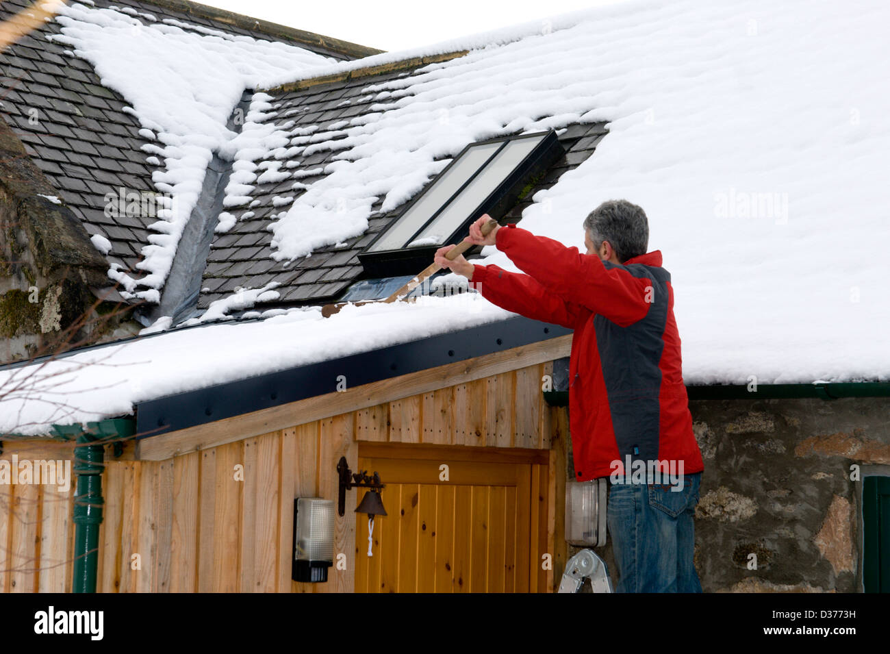 Sweeping roof hi-res stock photography and images - Alamy