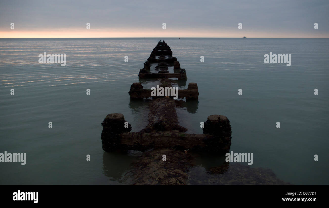 Outfall pipe hi-res stock photography and images - Alamy