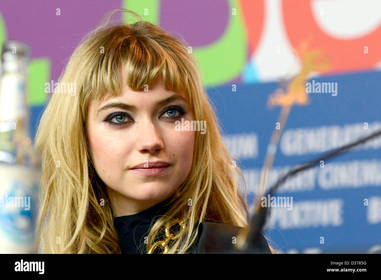 Actress imogen poots during look hi-res stock photography and images ...