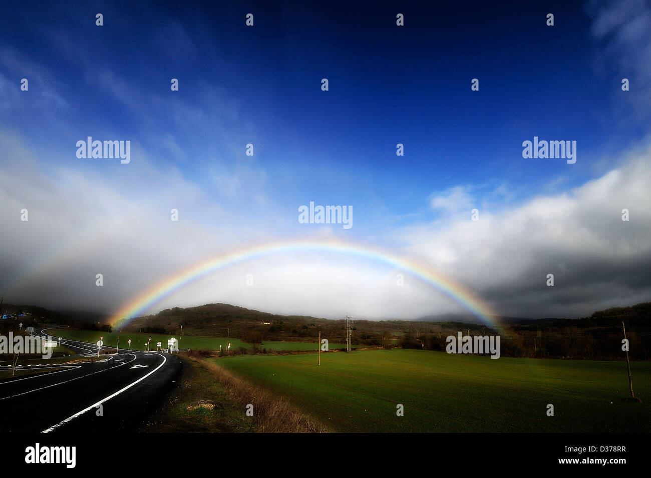 Field signals hi-res stock photography and images - Alamy