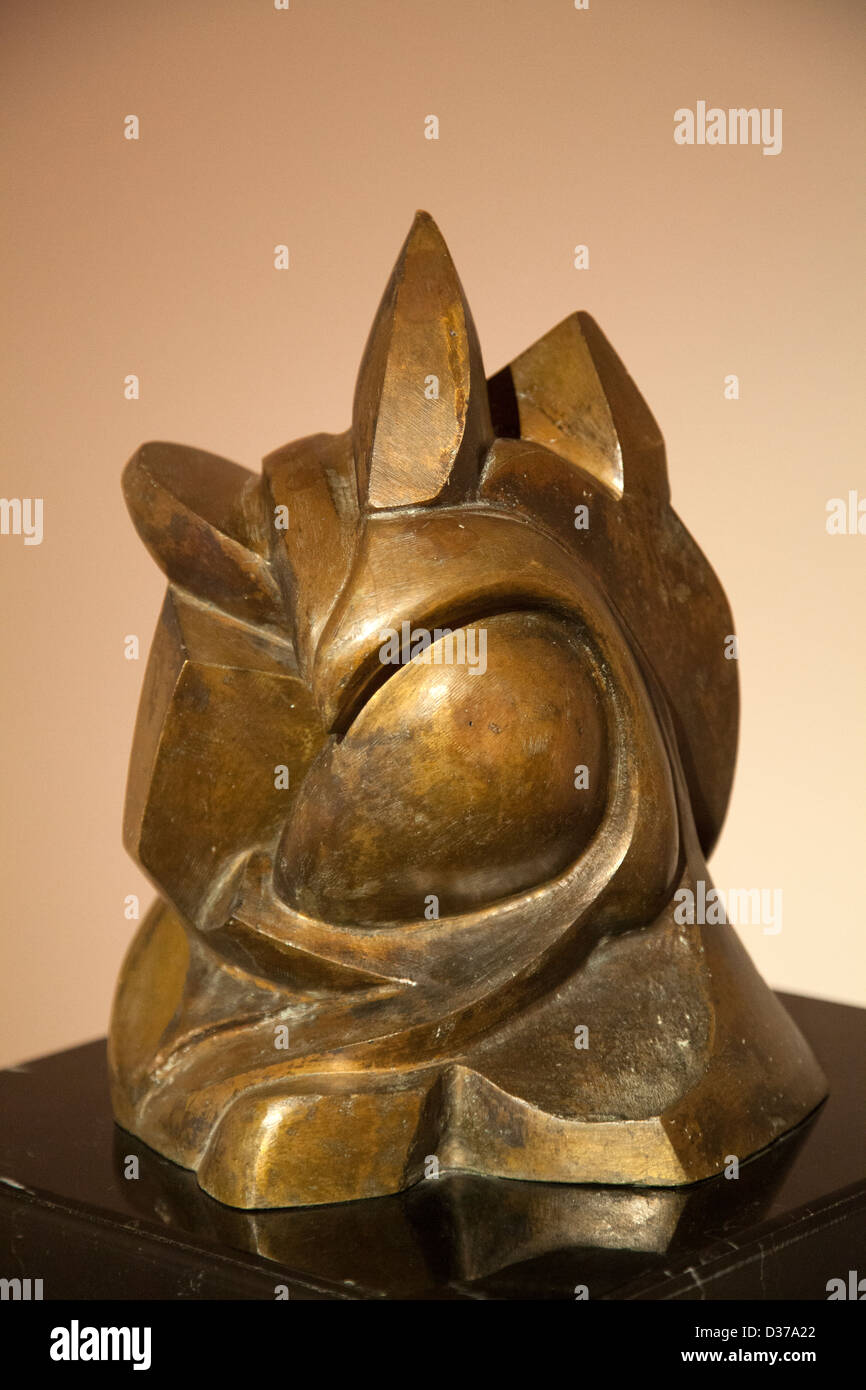 'The Orator' Bronze Sculpture by German Cueto at Museum of Modern Art ...