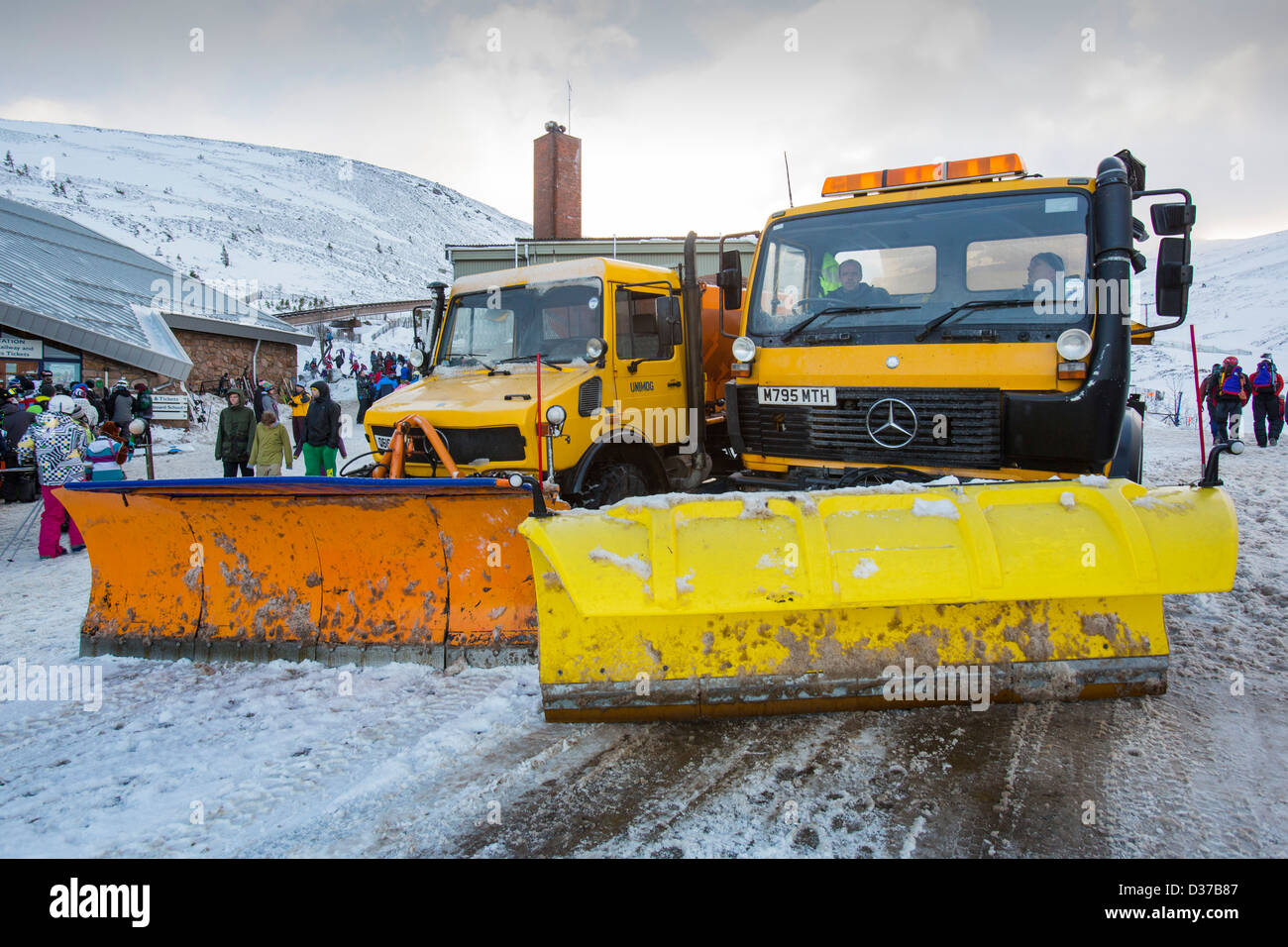 Snow plough scotland hi-res stock photography and images - Alamy
