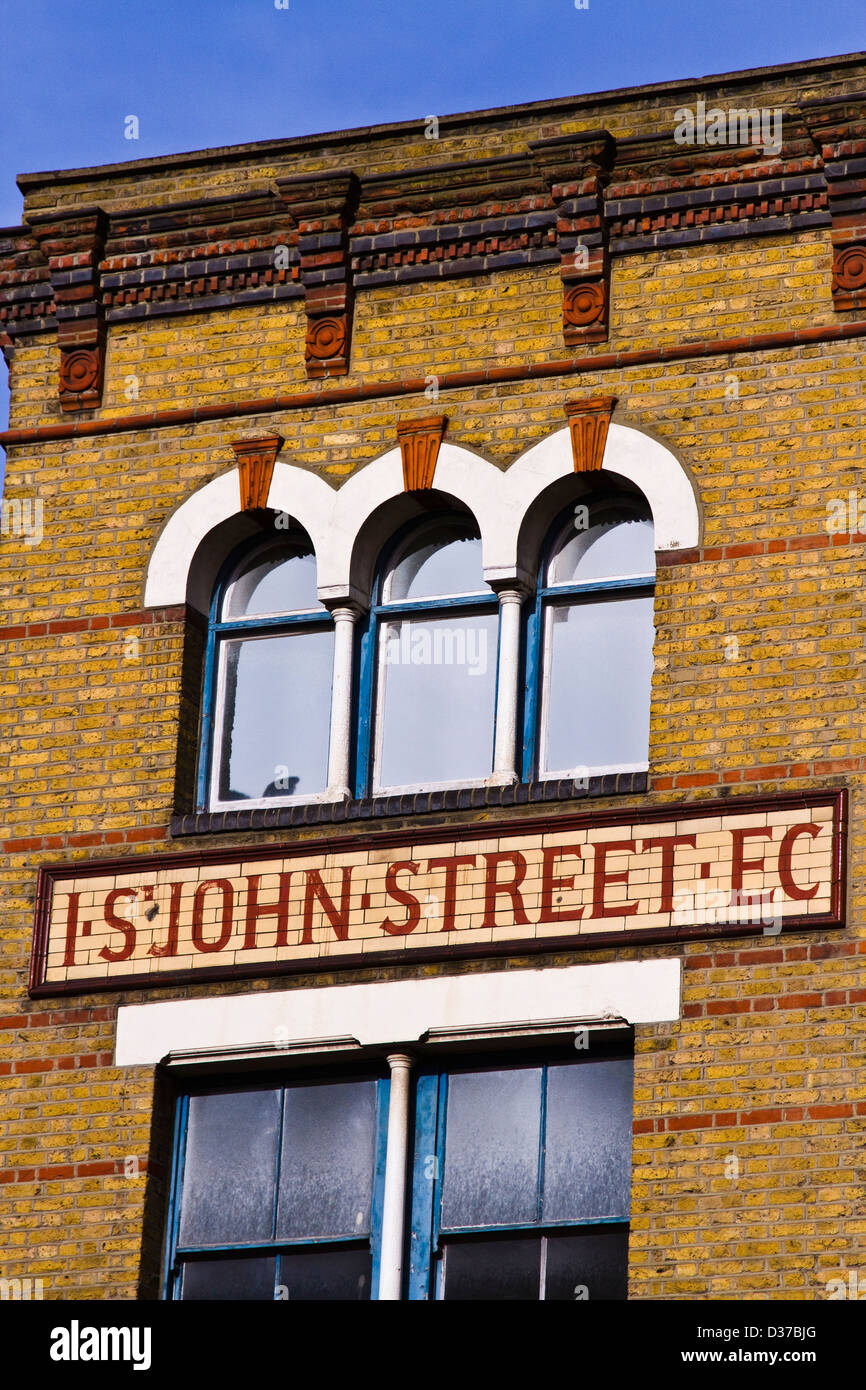 Smithfield sign market hi-res stock photography and images - Alamy
