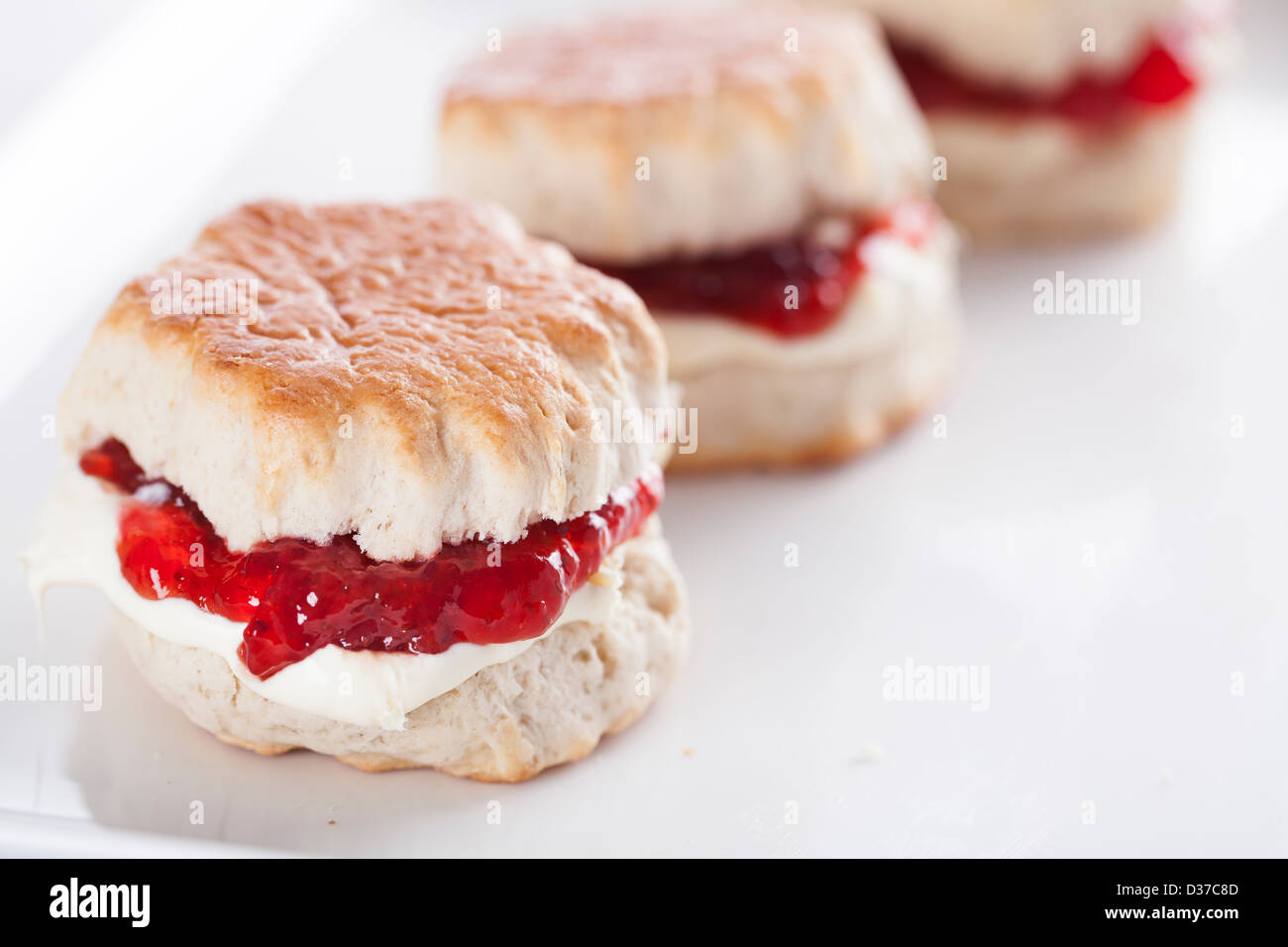 English scones hi-res stock photography and images - Alamy