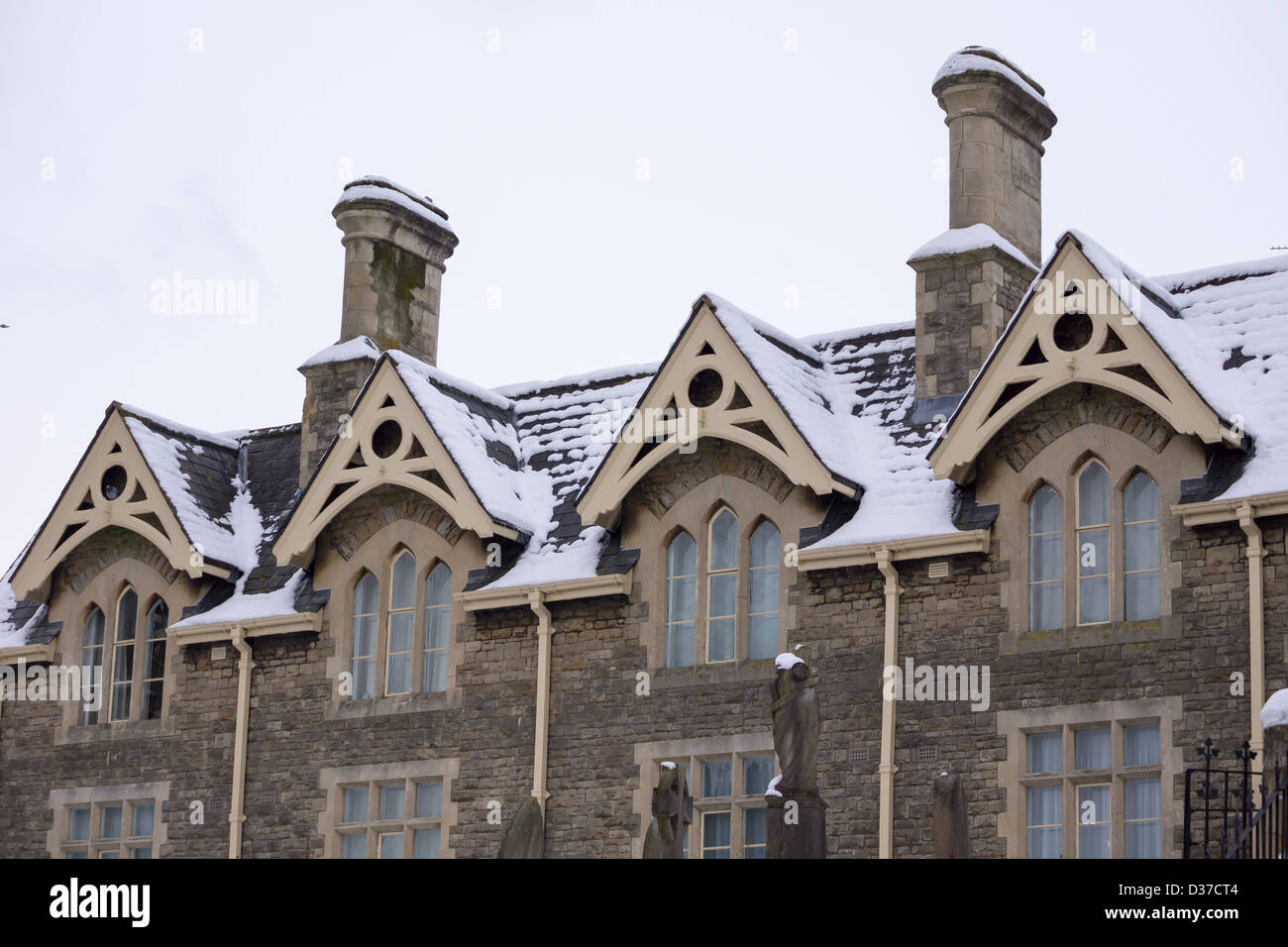 Arched roof windows hi-res stock photography and images - Alamy