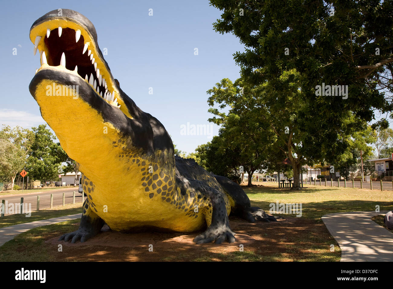 Australia crocodile sculpture hi-res stock photography and images - Alamy