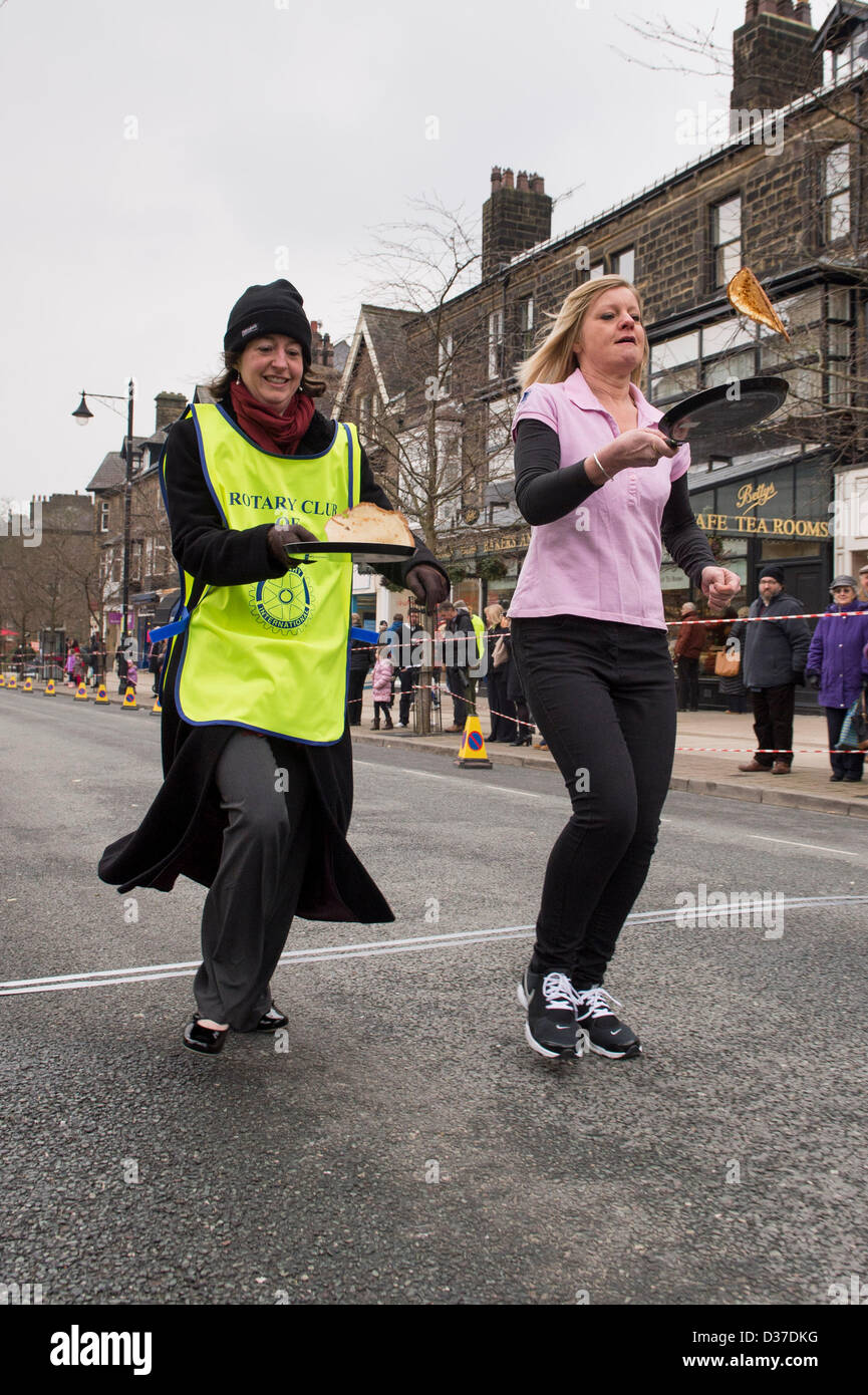 Two old ladies having fun hi-res stock photography and images - Alamy