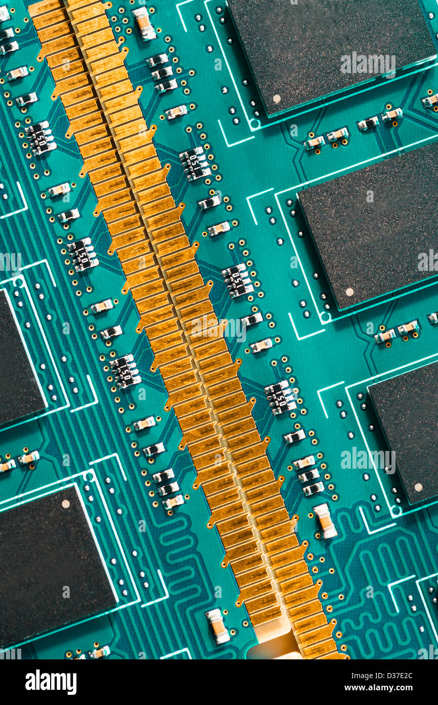 Computer chip hi-res stock photography and images - Alamy