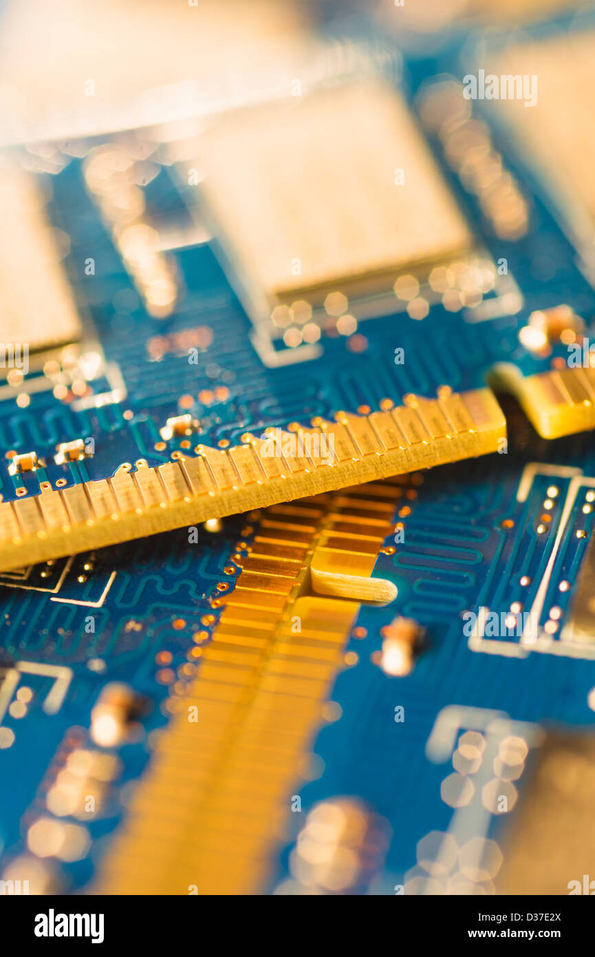 Computer chip hi-res stock photography and images - Alamy