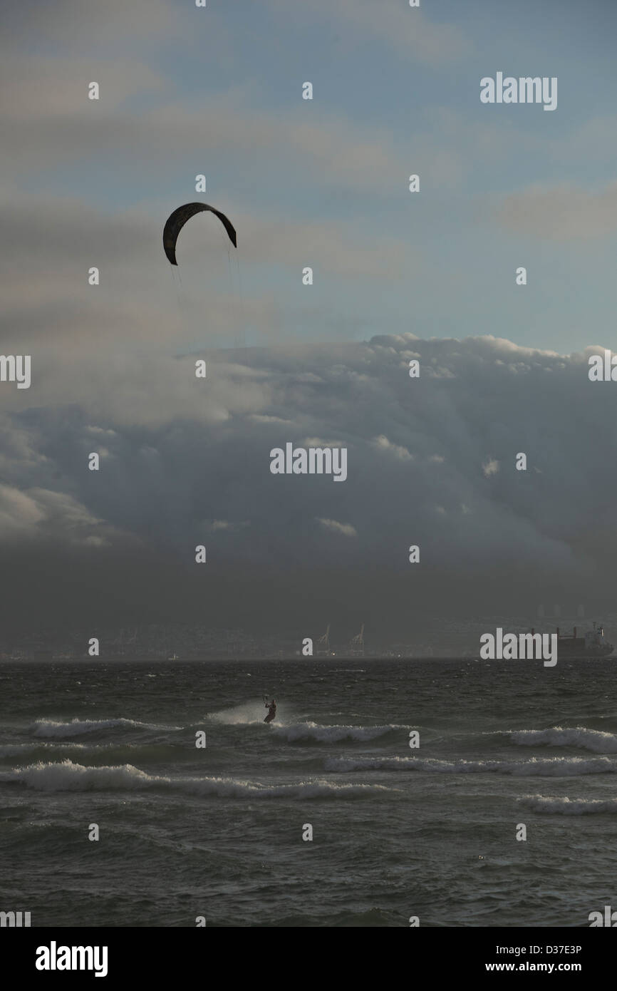 Cargo boat kite hi-res stock photography and images - Alamy