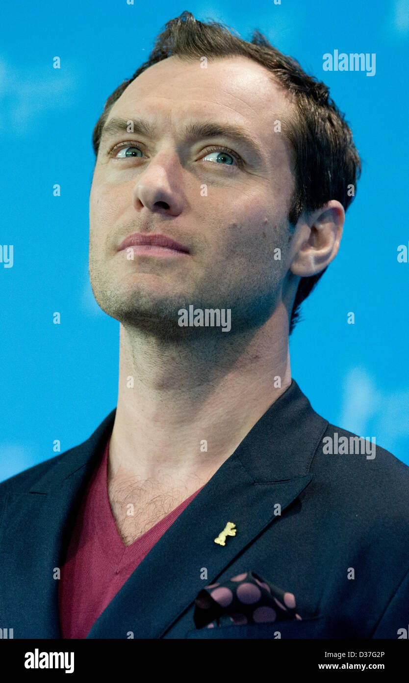 British actor jude law hi-res stock photography and images - Alamy
