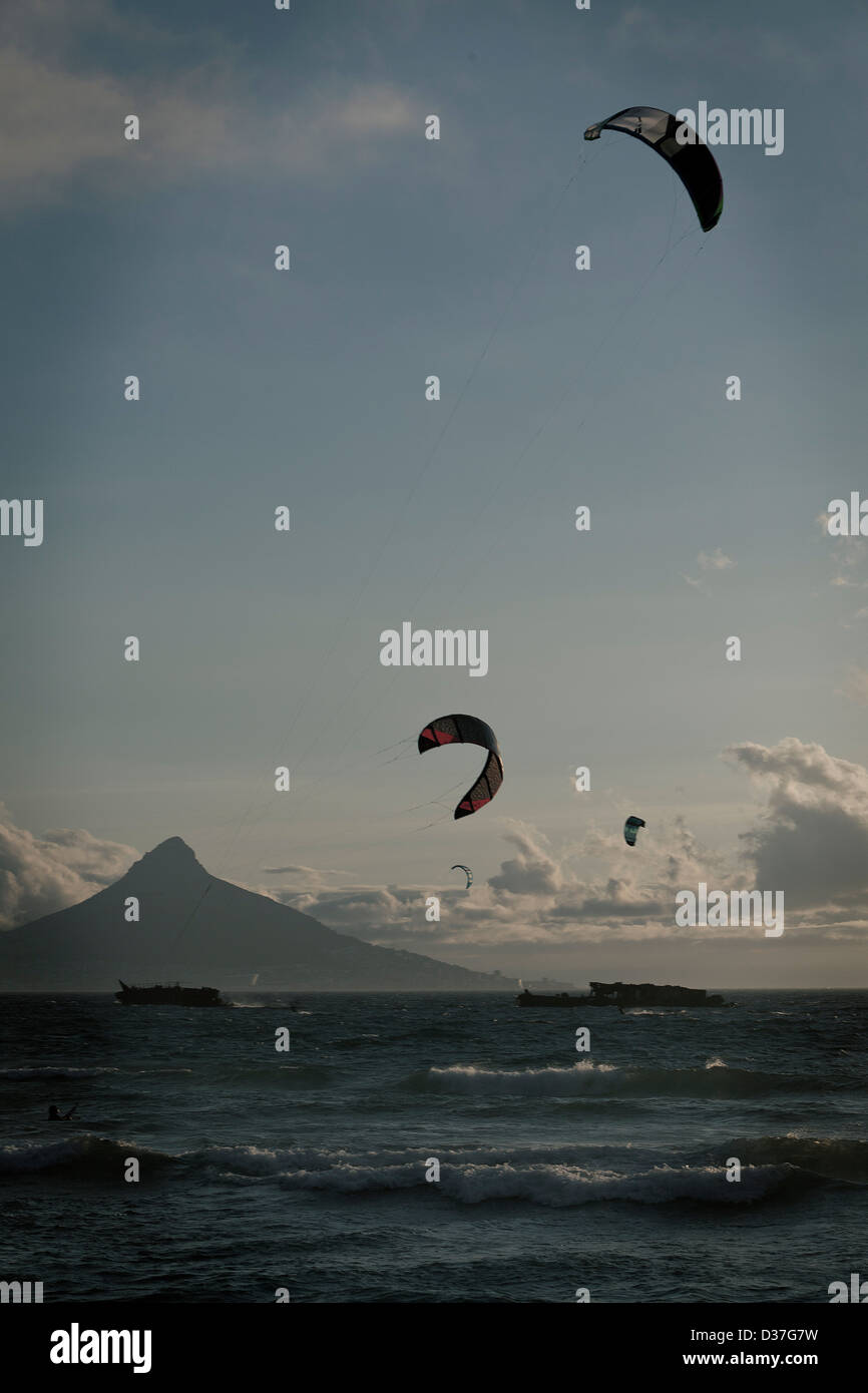 Cargo boat kite hi-res stock photography and images - Alamy