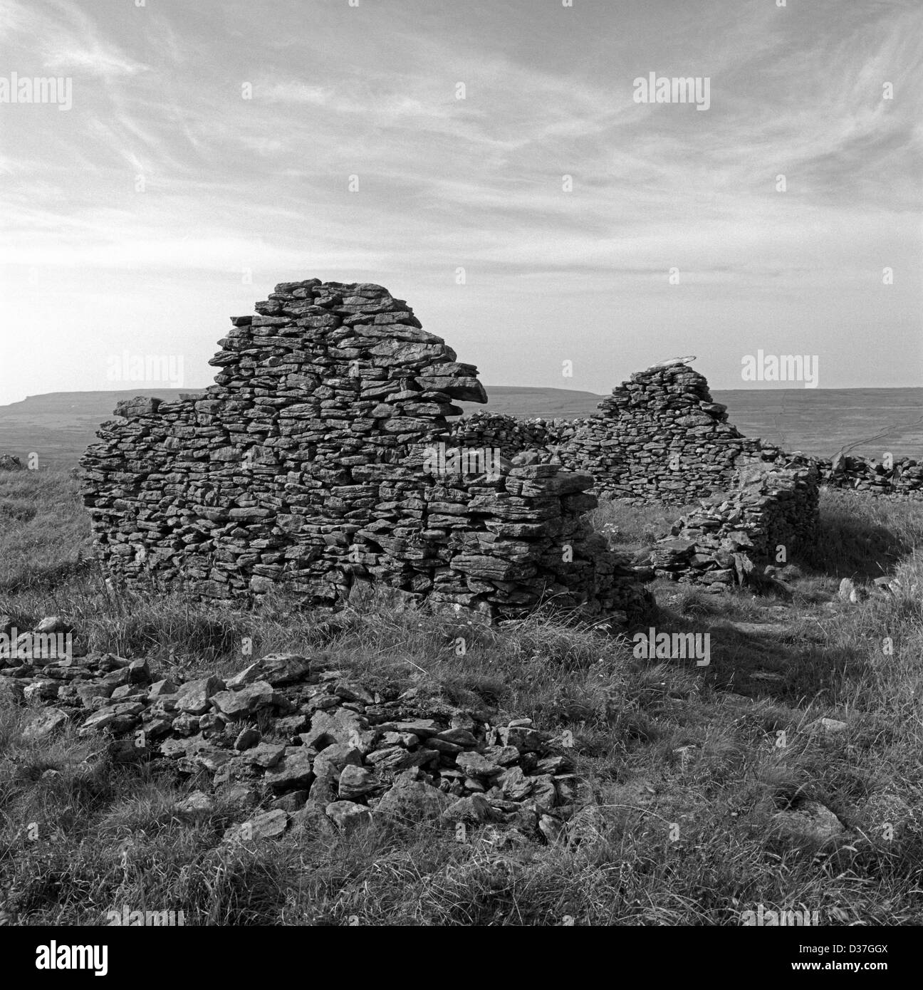Limestone house Black and White Stock Photos & Images - Alamy