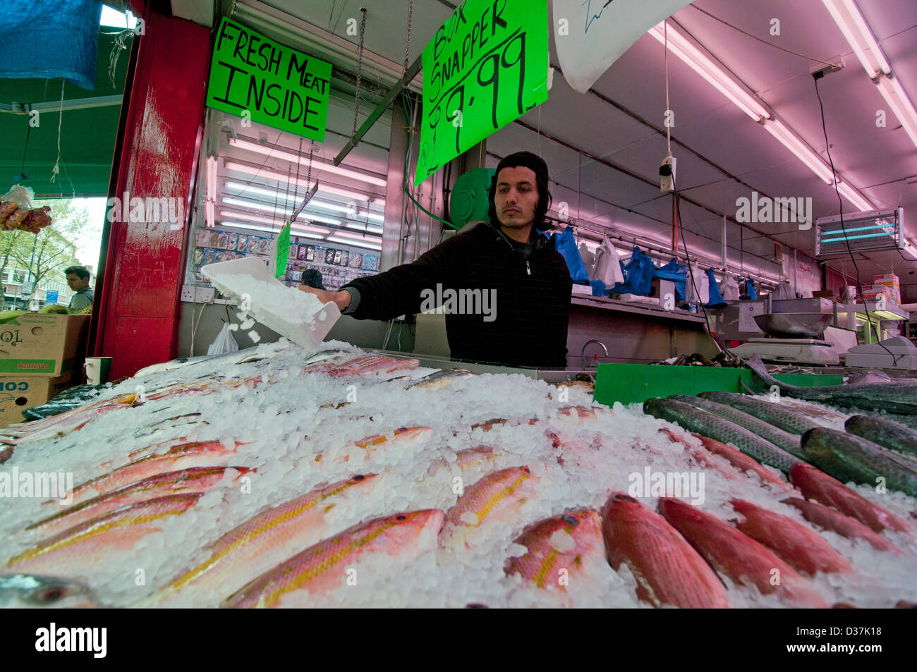 Fishmonger Shop High Resolution Stock Photography and Images - Alamy