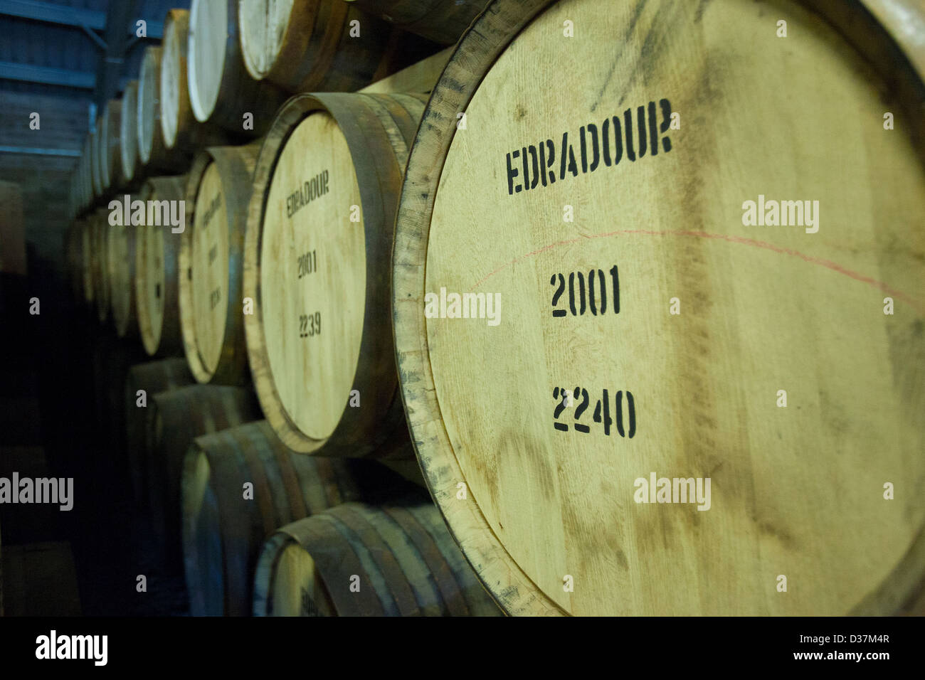 Whiskey barrels warehouse hi-res stock photography and images - Alamy