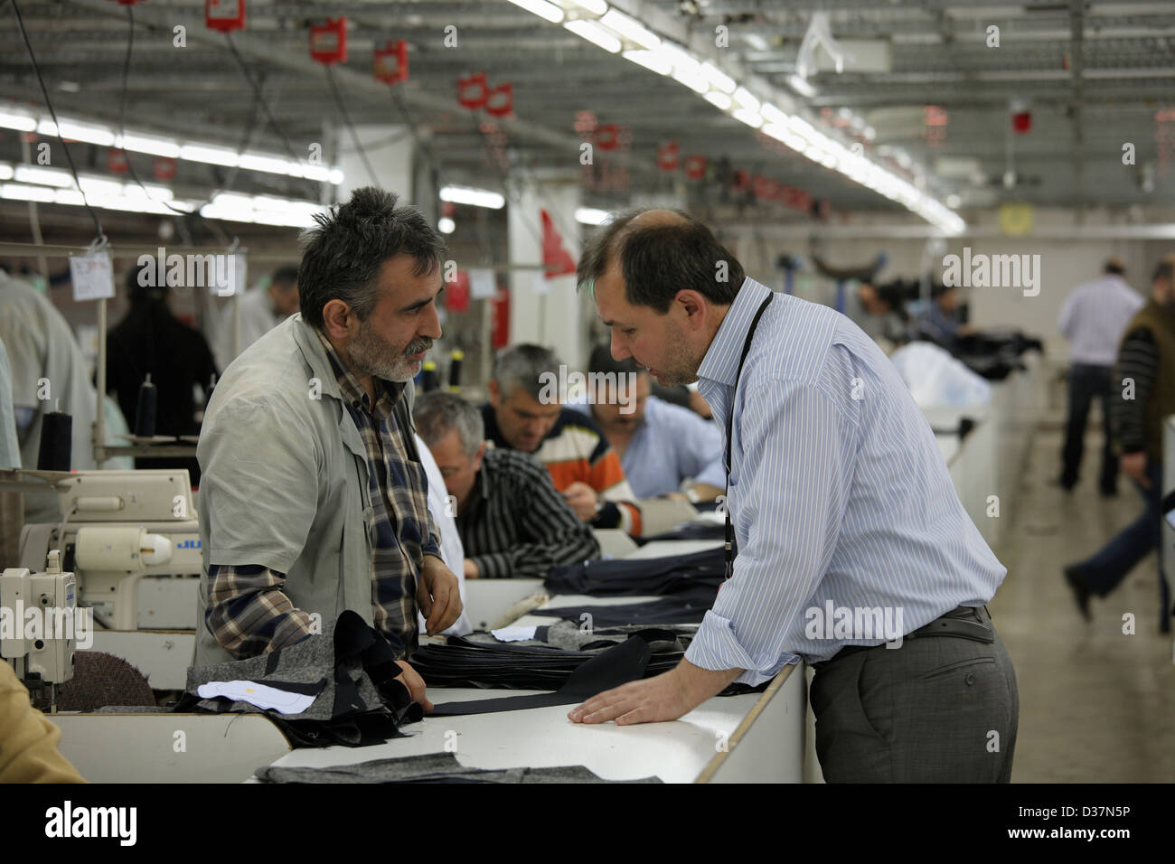 Textile factory machines hi-res stock photography and images - Alamy