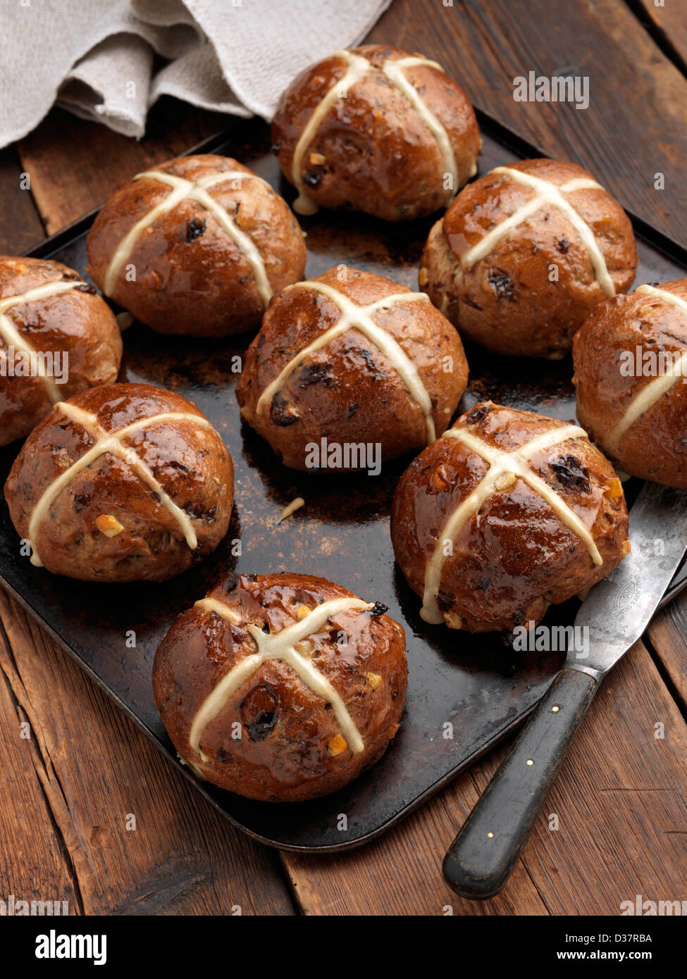 Hot cross buns on a baking sheet Stock Photo - Alamy