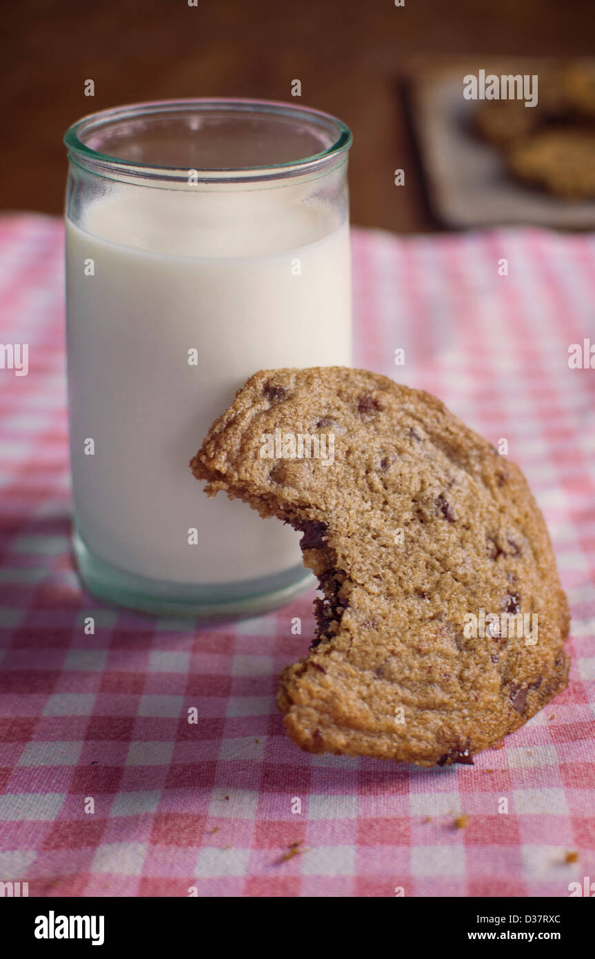Chocolate chip cookie with milk Stock Photo - Alamy
