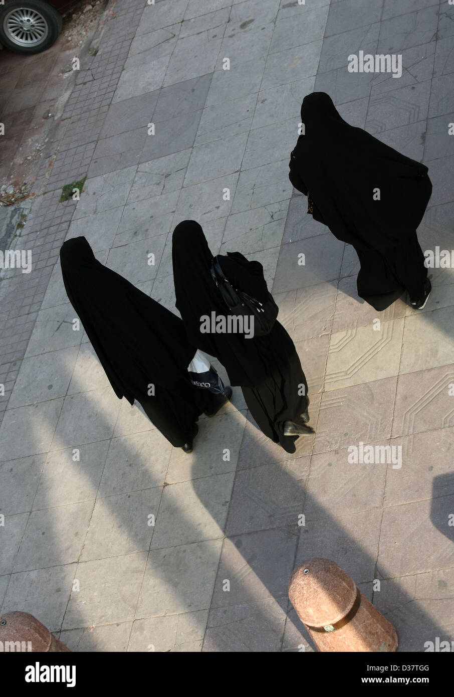 Veiled turkish hi-res stock photography and images - Alamy