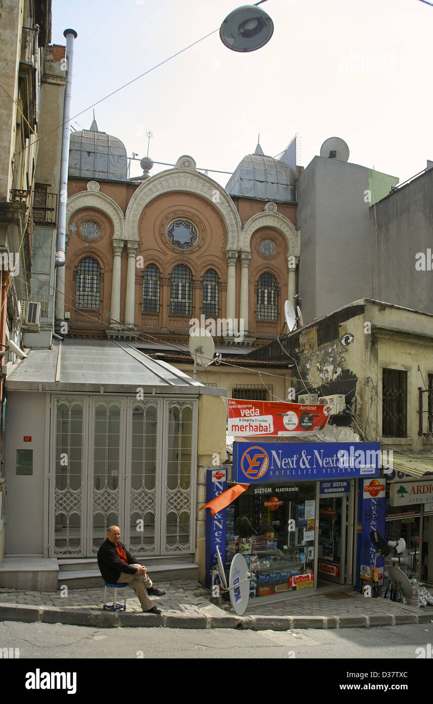 Ashkenazi synagogue istanbul hi-res stock photography and images - Alamy