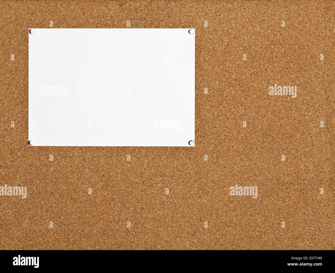 Corkboard with paper hi-res stock photography and images - Alamy