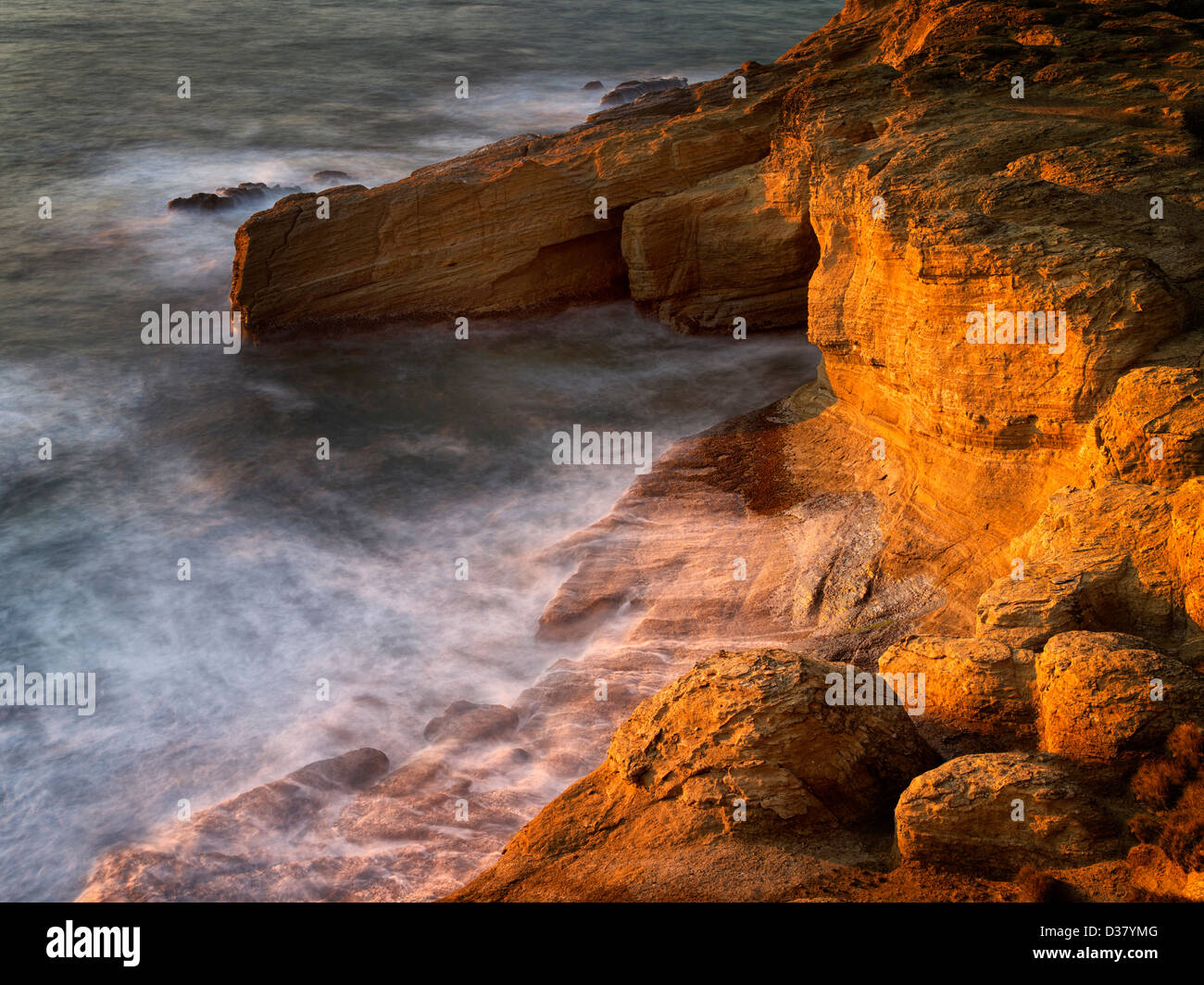 Oceanic rock formation hi-res stock photography and images - Alamy