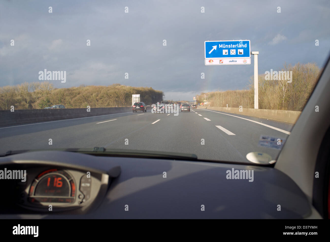 A1 motorway services hi-res stock photography and images - Alamy