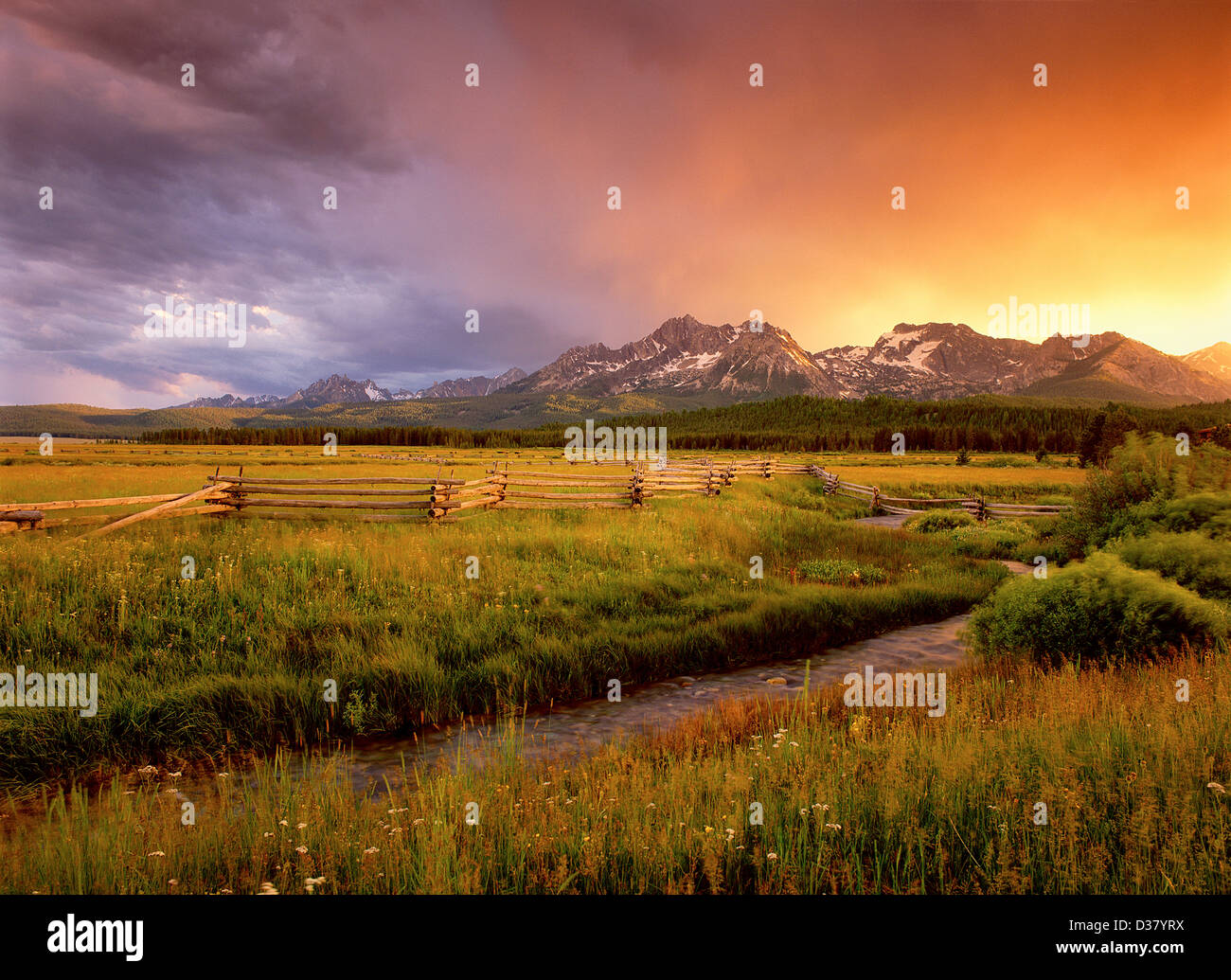 Sawtooth Mountains. Sawtooth National Recreation Area, Idaho Stock ...