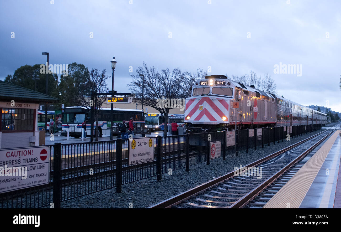 Scene of the CalTrain Peninsula commuter train operation Stock Photo ...