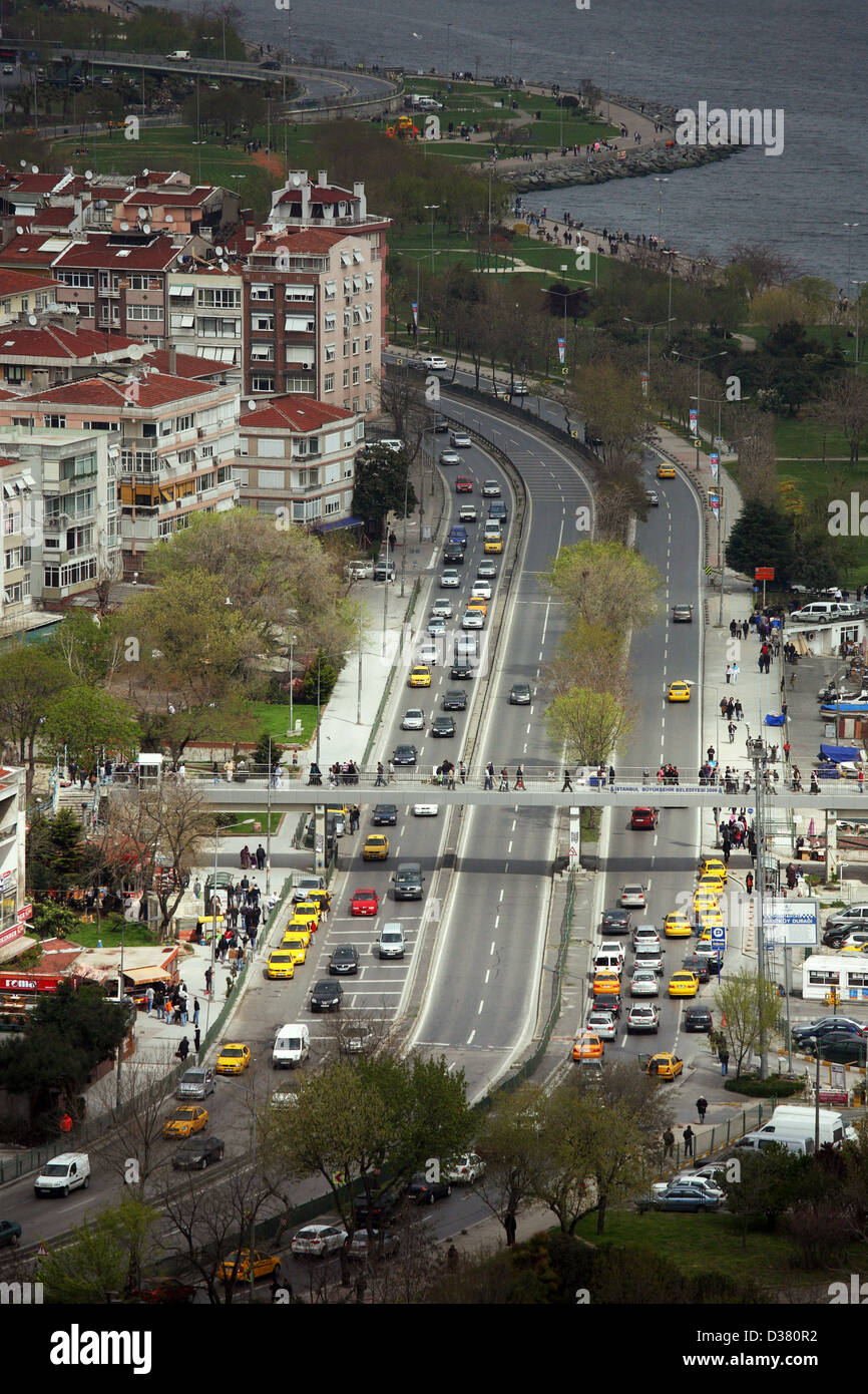 Istanbul, Turkey, the Kennedy Caddesi in the district Bakırköy Stock ...